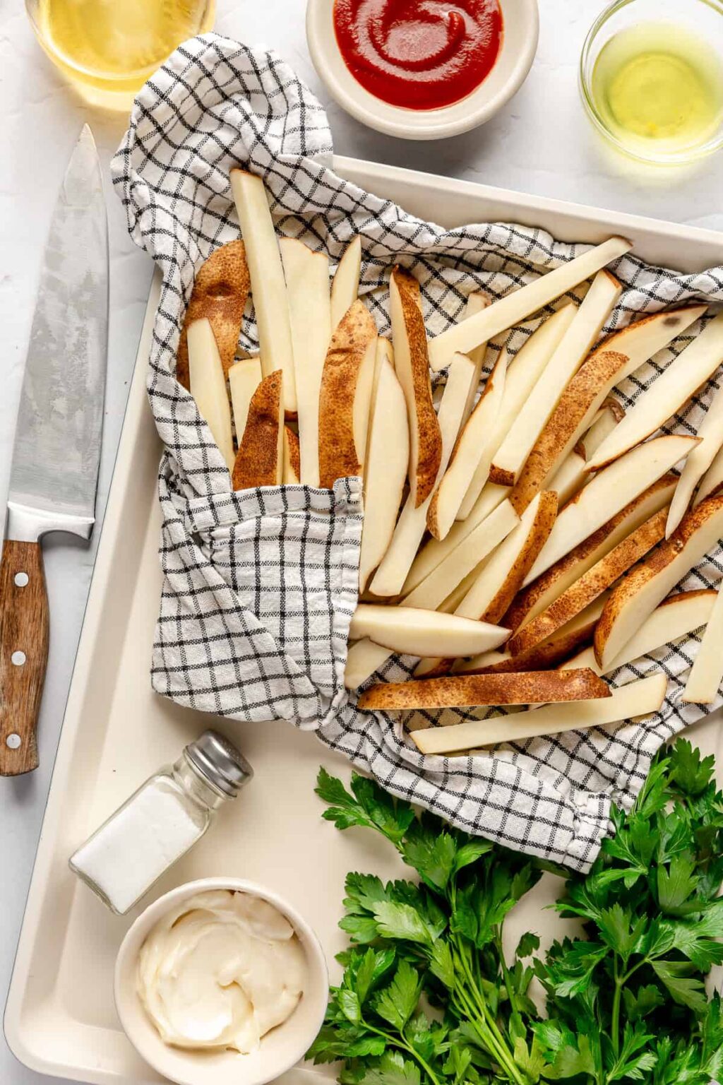 Gameday Garlic Fries - Rachael's Good Eats